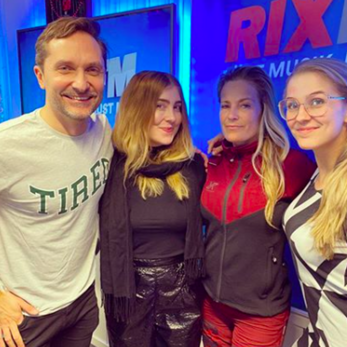 10 december, Miss Li, Tomte-missar och Presenter från Dubai! - RIX ...